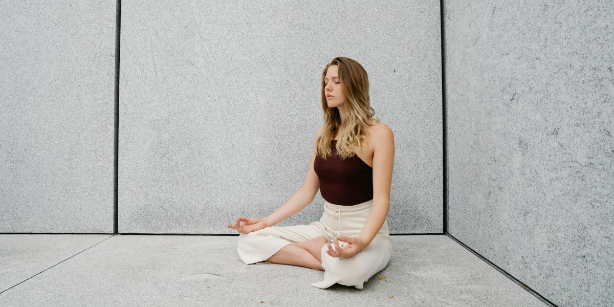 How to Stay Mindful and Relaxed on Your Journey - Zenviva